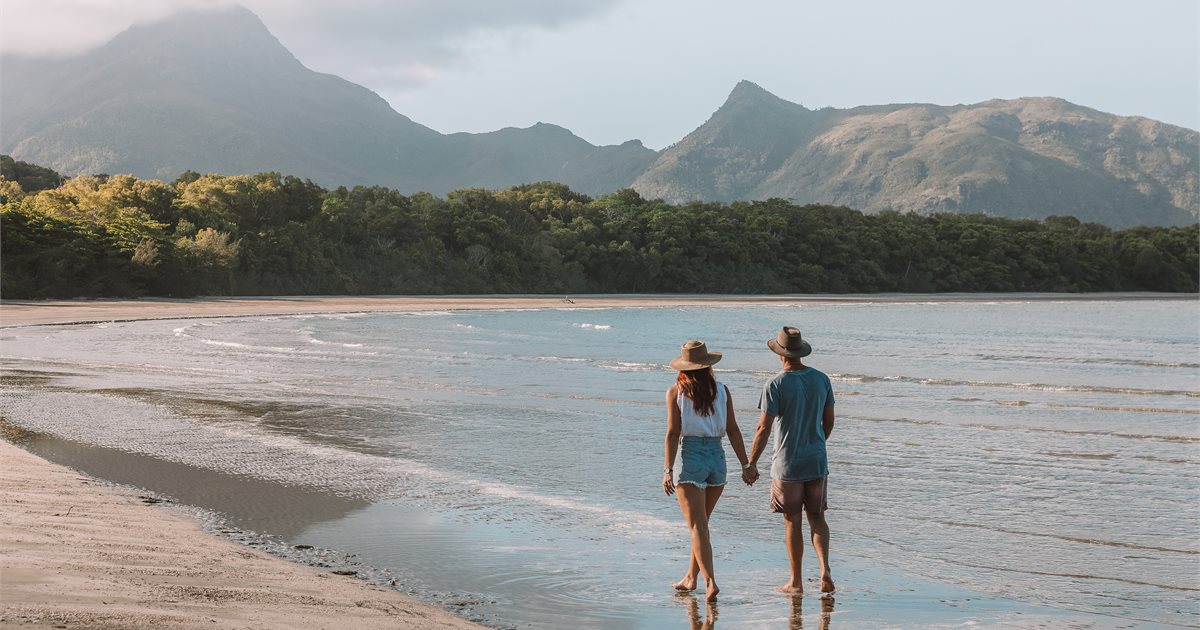 Townsville Holiday Packages & Travel Deals | helloworld NZ
