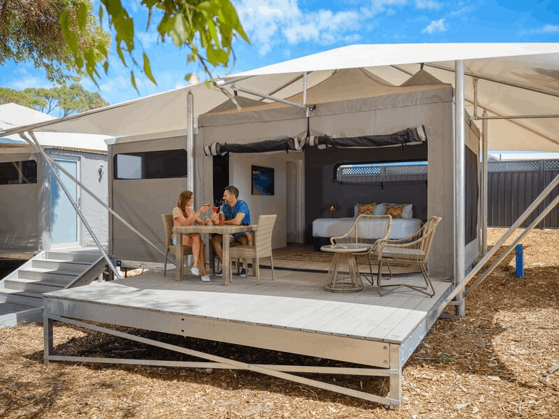 Hotels & Accommodation | Last Minute Hotel Deals | helloworld Travel